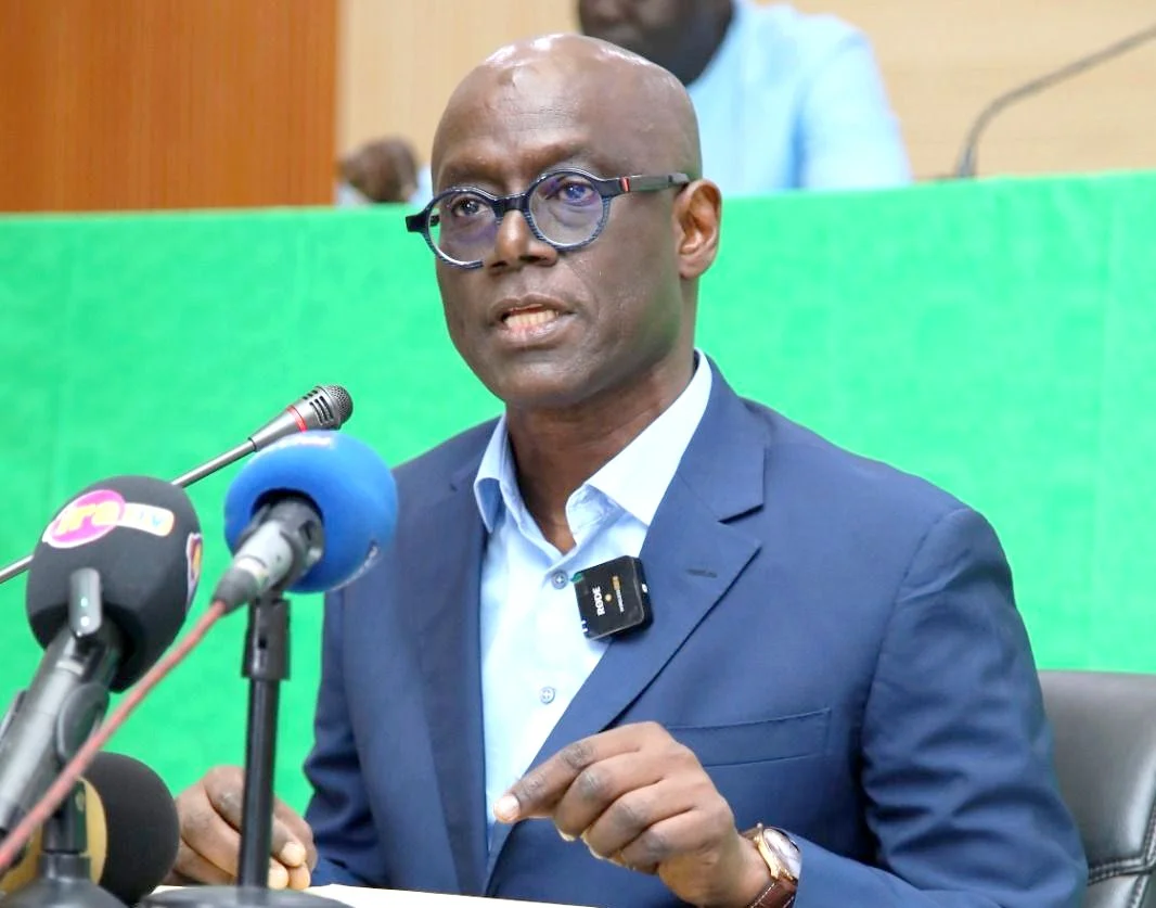 Invité de TV5 MONDE lors de sa tournée européenne : Thierno Alassane ...